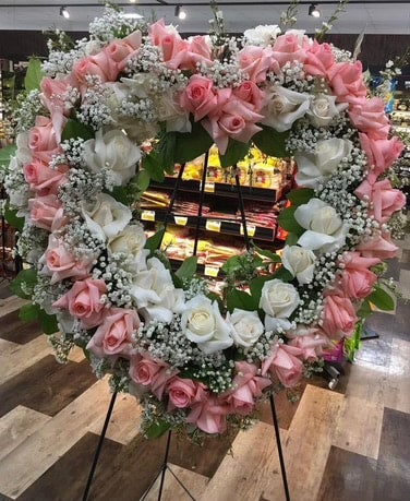 Light Pink and White Heart | Santos Flowers